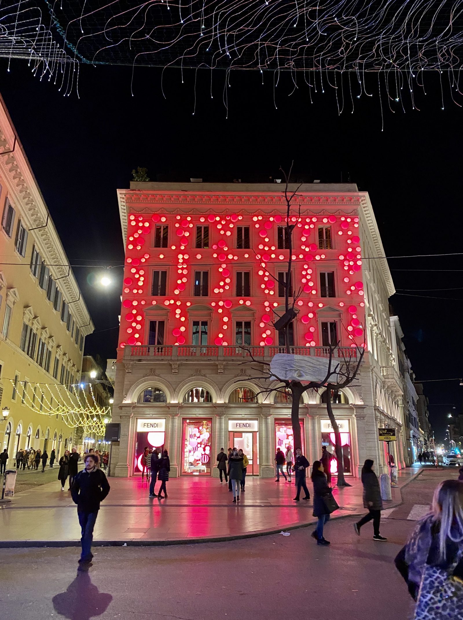 Fendi Christmas in Roma – Roma4u